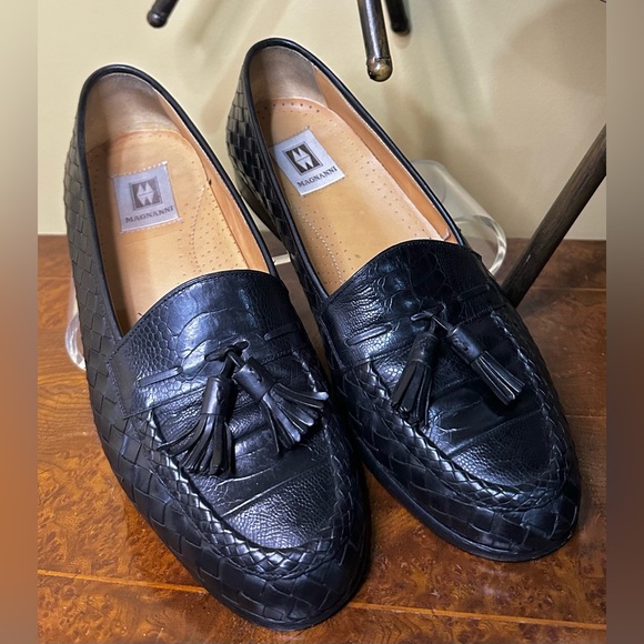 Magnanni | Shoes | Euc Magnanni Black Tassel Loafers Basketweave And ...